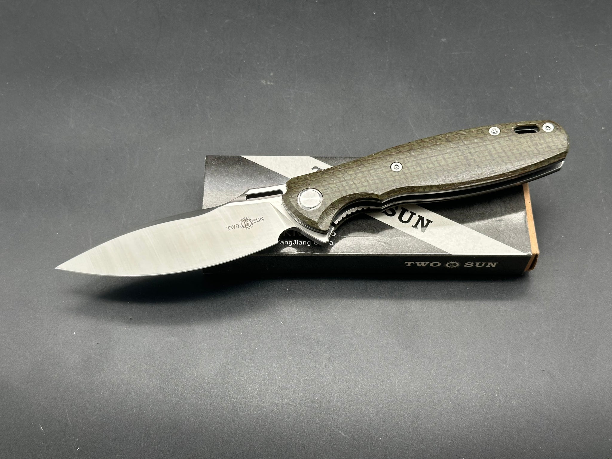 TwoSun TS162 Wong design, “Predator”, liner lock, micarta scales, D2