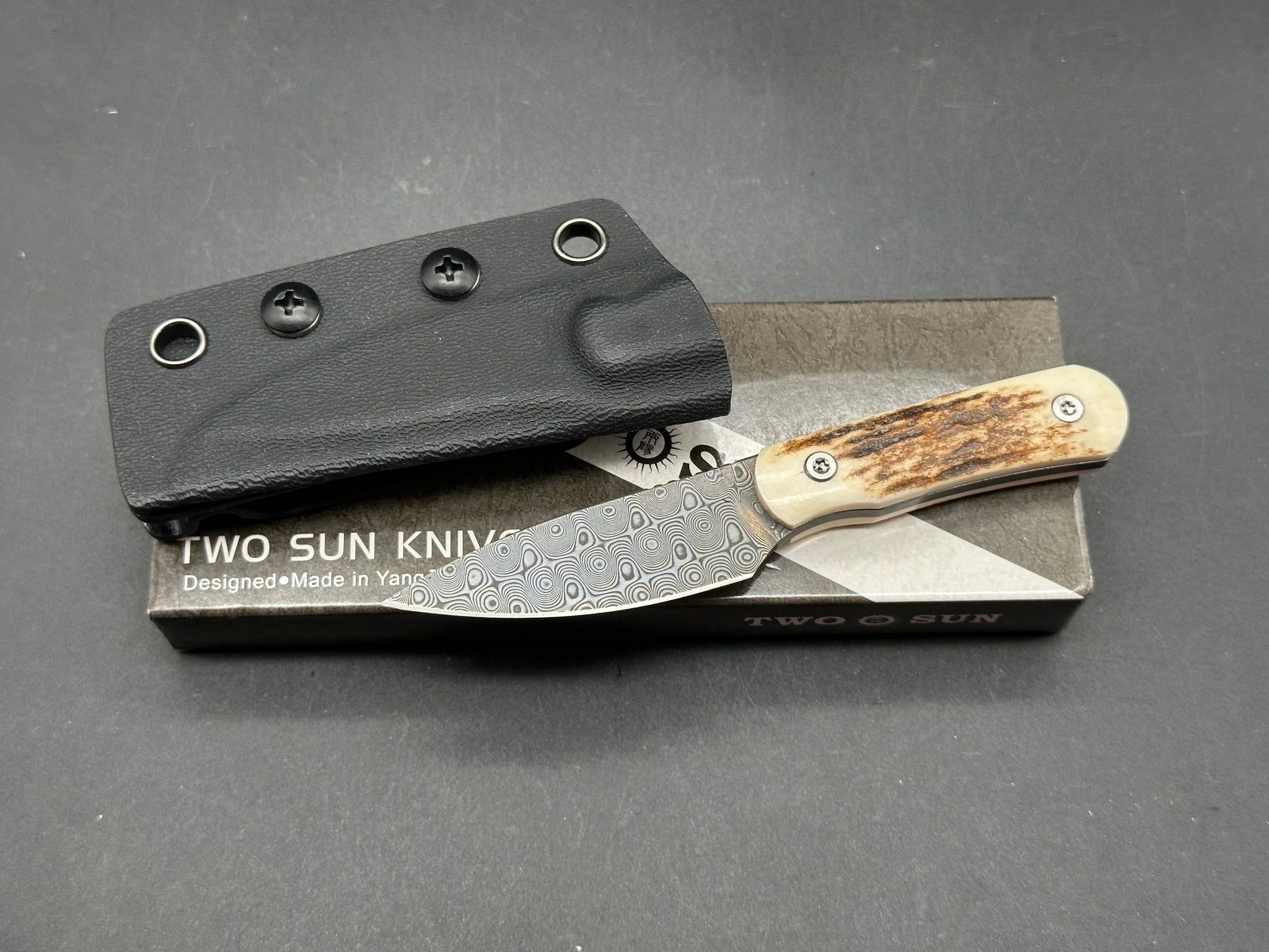 TwoSun TS150 Fixed Blade Knife Stag Horn Handle Damascus Plain Edge