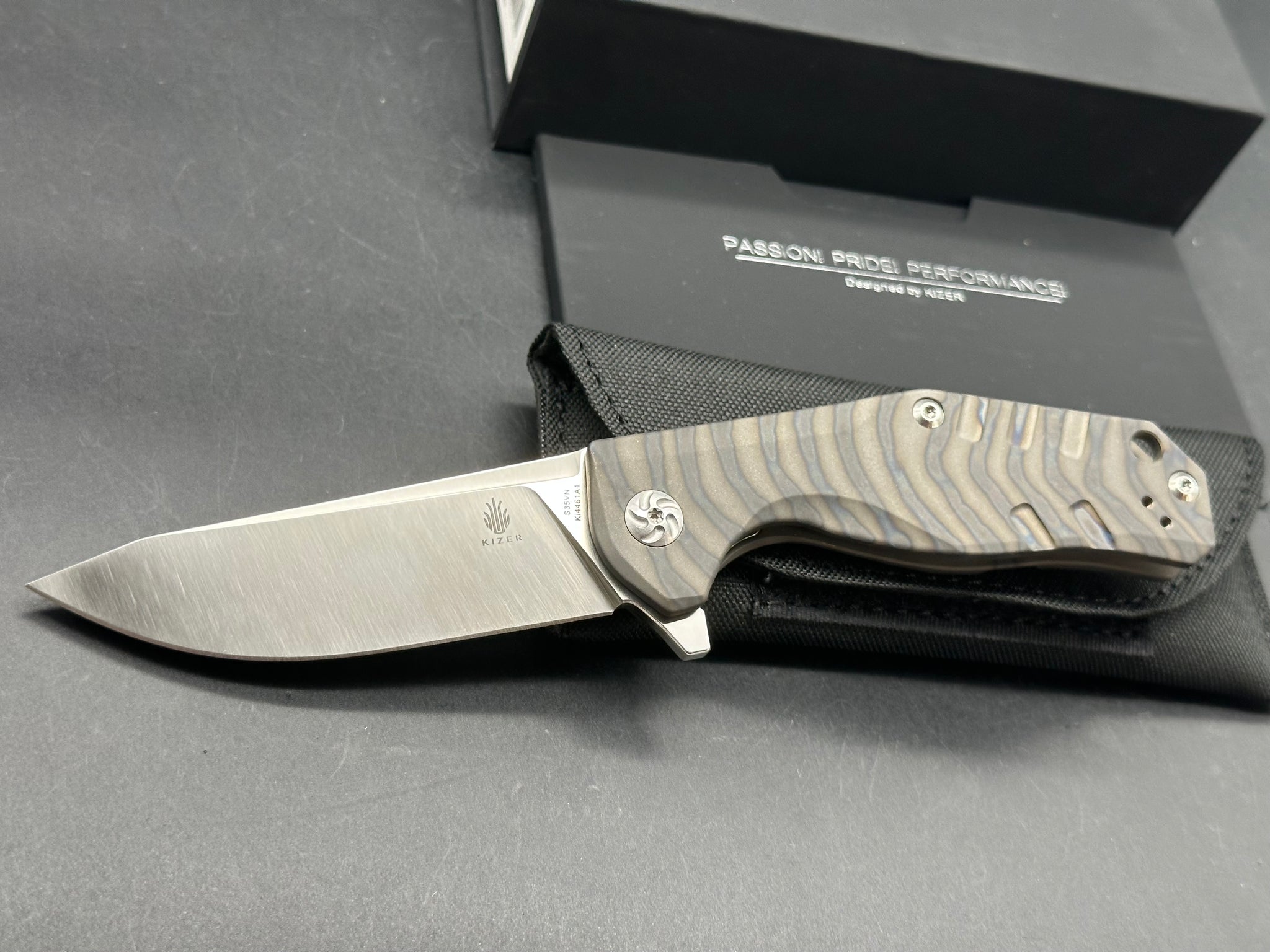 Kizer Kesmec Satin CPM-S35VN Blade, Flame Anodized Titanium Handles, B