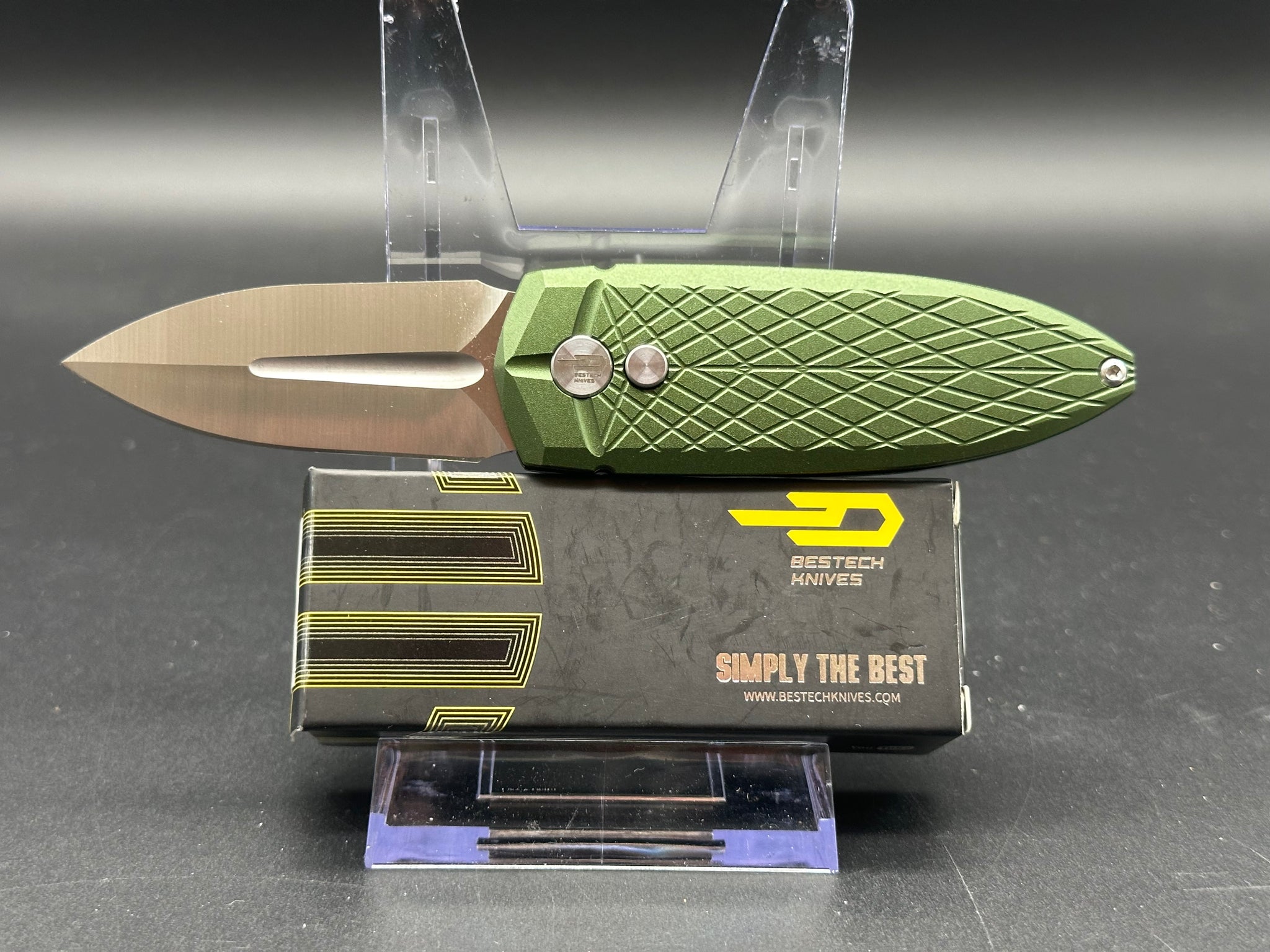 BESTECH QUQU CRICKET FOLDING KNIFE GREEN ALUMINUM HANDLE 14C28N PLAIN