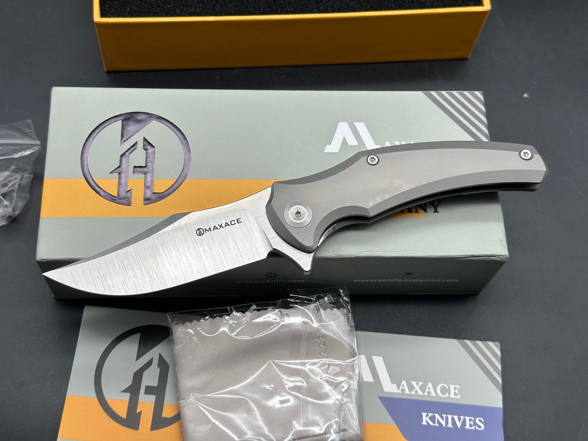 Maxace + Midnight Cat - Orion/Grey Milled Ti + Blue Backspacer & Pocke