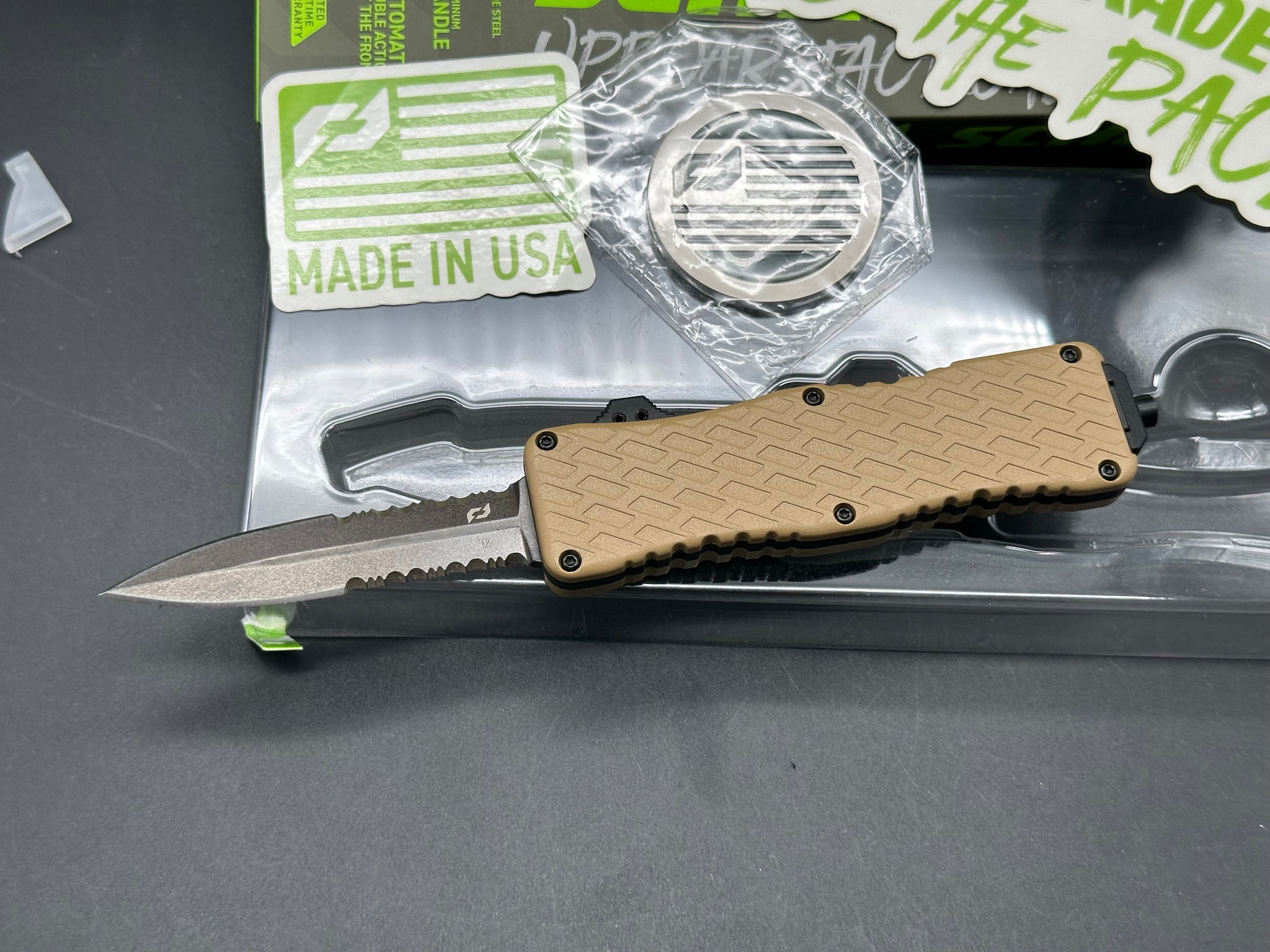 Schrade Uproar Dagger D/A OTF Automatic Knife FDE Aluminum (3" Black D