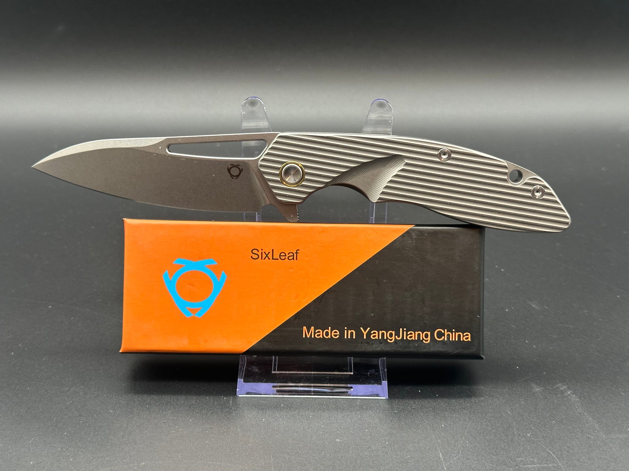 SIXLEAF SL-29B RATTLESNAKE DESIGNS POCKET KNIFE MILLED TITANIUM HANDLE