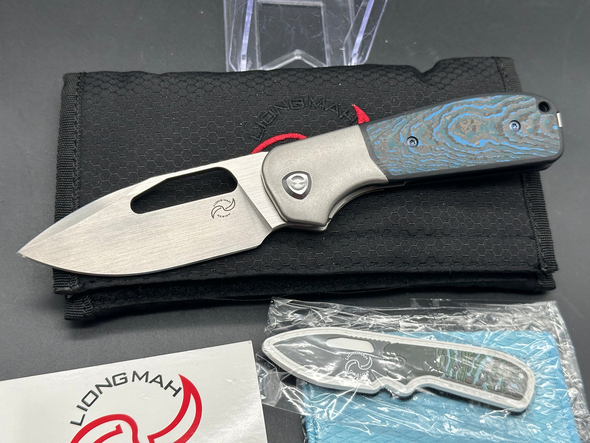 Liong Mah Field Duty 3.5, S90V Blade, Arctic Storm Titanium/Carbon Fib